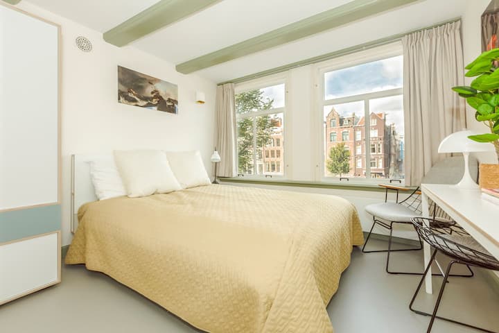 The Red Ox - Super Central Canal View Rooms - Amsterdam