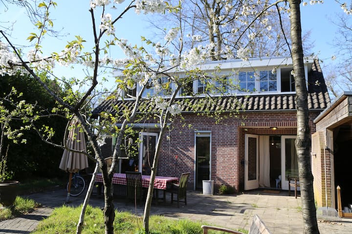 Gezellig Familie Huis In Het Bos - Bréda