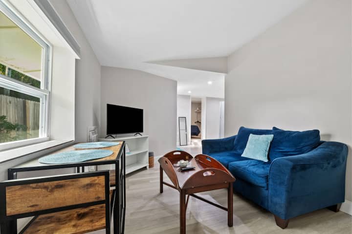 Cozy 1/1 Npb Very Private - Palm Beach Gardens, FL