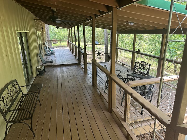 Hideaway In The Piney Woods - Chandler, TX