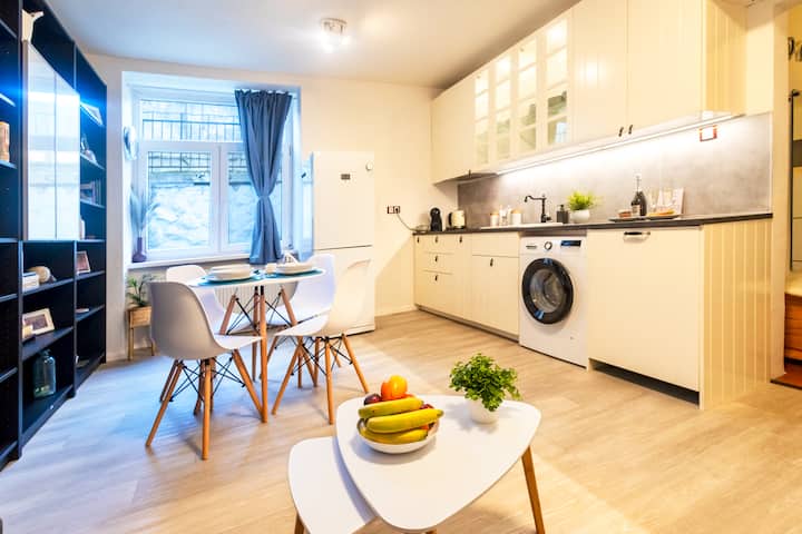 Old Town 2 Rooms
Apartment Garden Free Parking - Bratislava