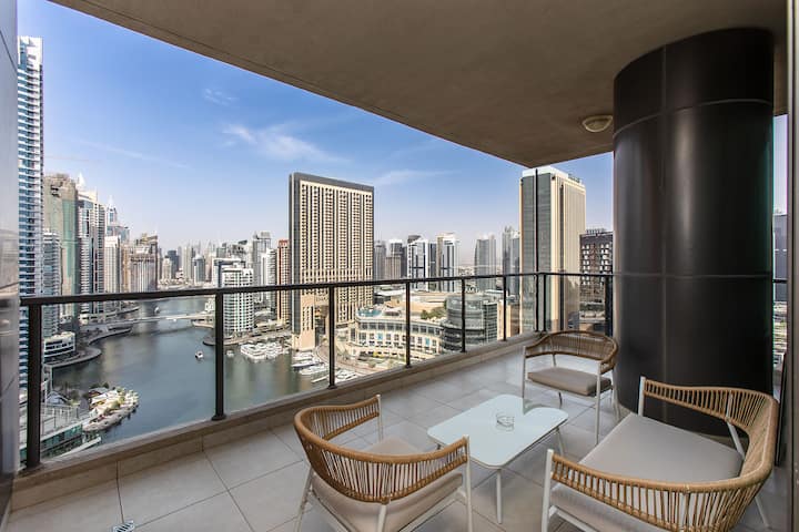 Luxury Apartment With Marina View - Dubai Marina