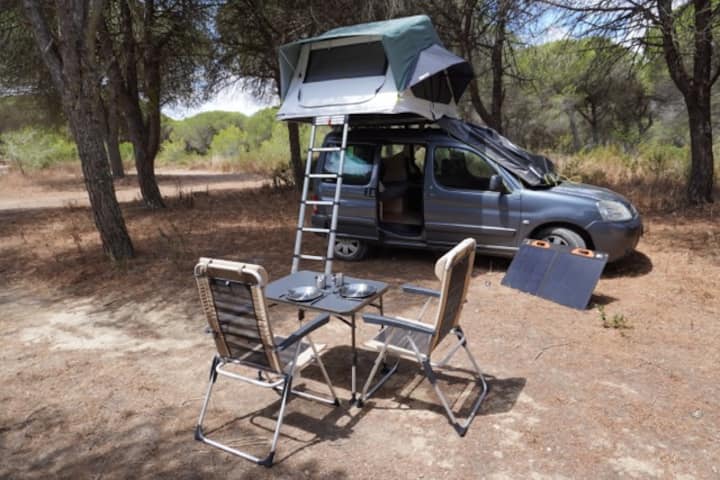 Minicamper With Rooftoptent - Lagos