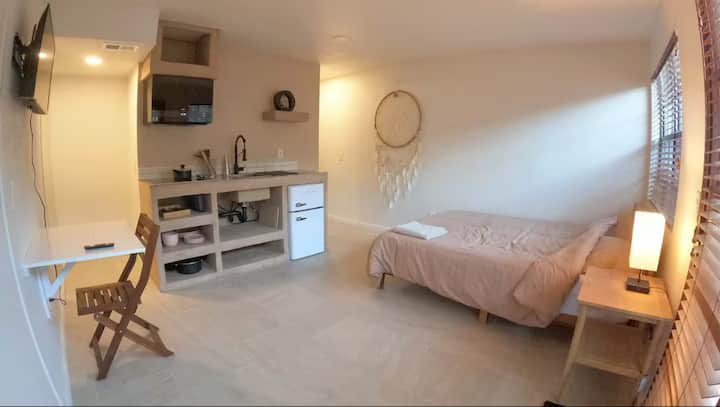 San Maya Oasis, Pacific Beach. - Country Club - San Diego