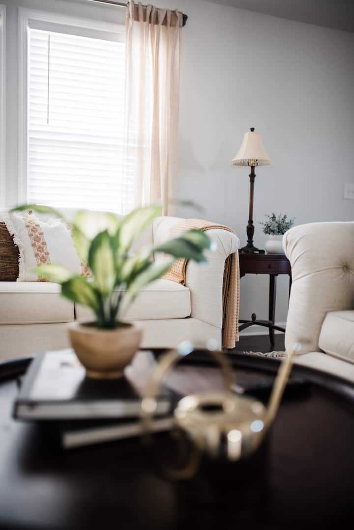 Tranquil Nest Getaway - Raleigh, NC