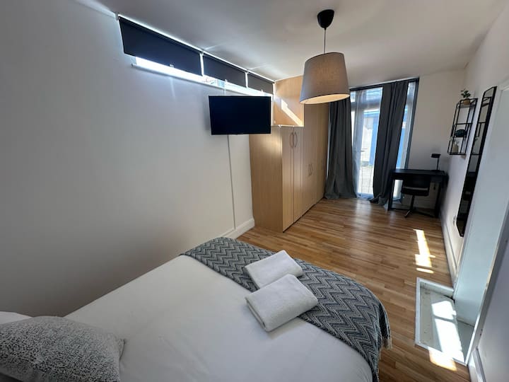 Beautiful Double Bedroom In Ballybough - Dublín