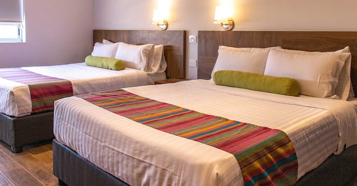 Private Family Room With Bathroom In Querétaro - Querétaro