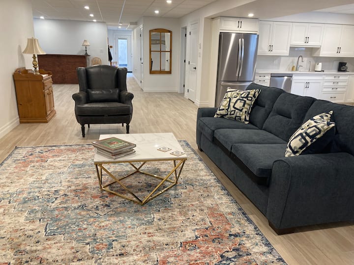 Elegant Suite, Perfect Location! - Georgetown