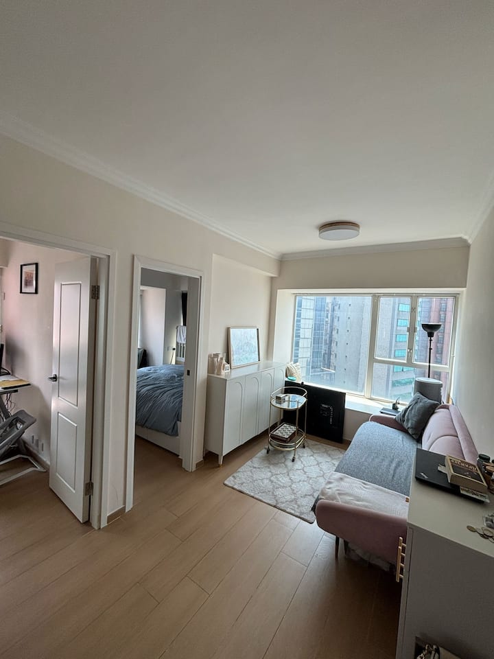 Modern Bright 2br Seaview Flat - Central
