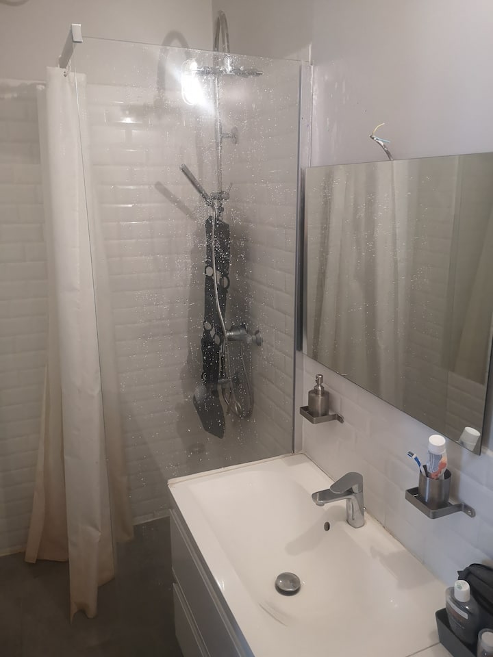 Est Paris, Calme Et Spacieuse. - Bagnolet