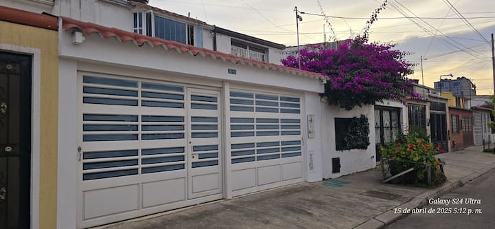 Hermosa, Cómoda Casa En Villaluz Por Dias - Bogotá