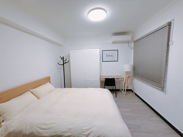 216b 忠孝敦化站走路五分鐘 城市家庭4-6人房 大巨蛋 東區 - Da’an District