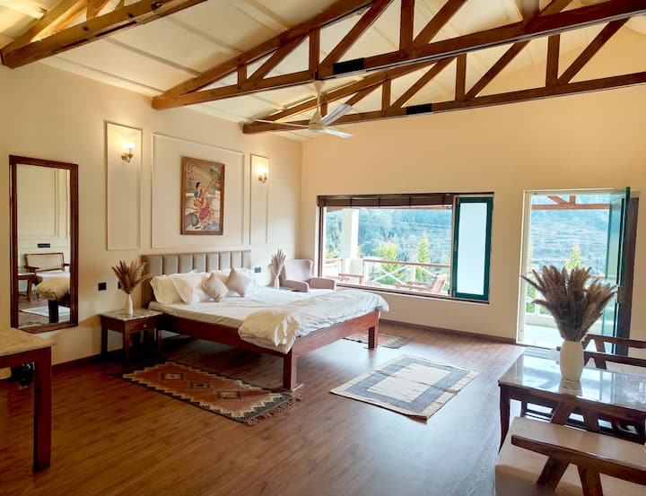 The Luxury Room At The Glenbrook - Mukteshwar