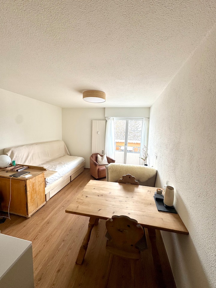 Cozy Mountain Studio Apartment - Saint-Moritz