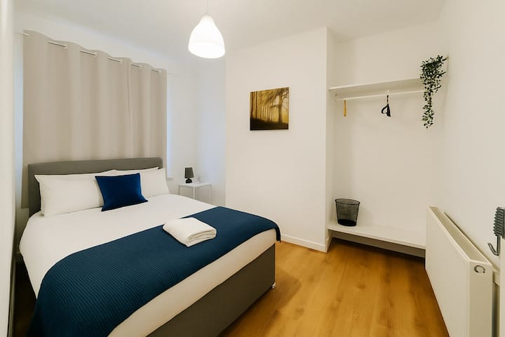 Charming 1bedroom In Shared House At Tudor St. - Wirral