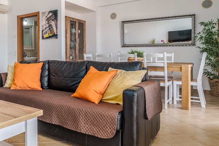 Spacious 3br Flat In Guia By Lisbeyond - Guia