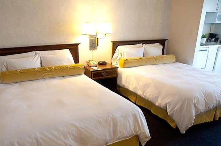 Double Room - Disability Access - Alameda, CA