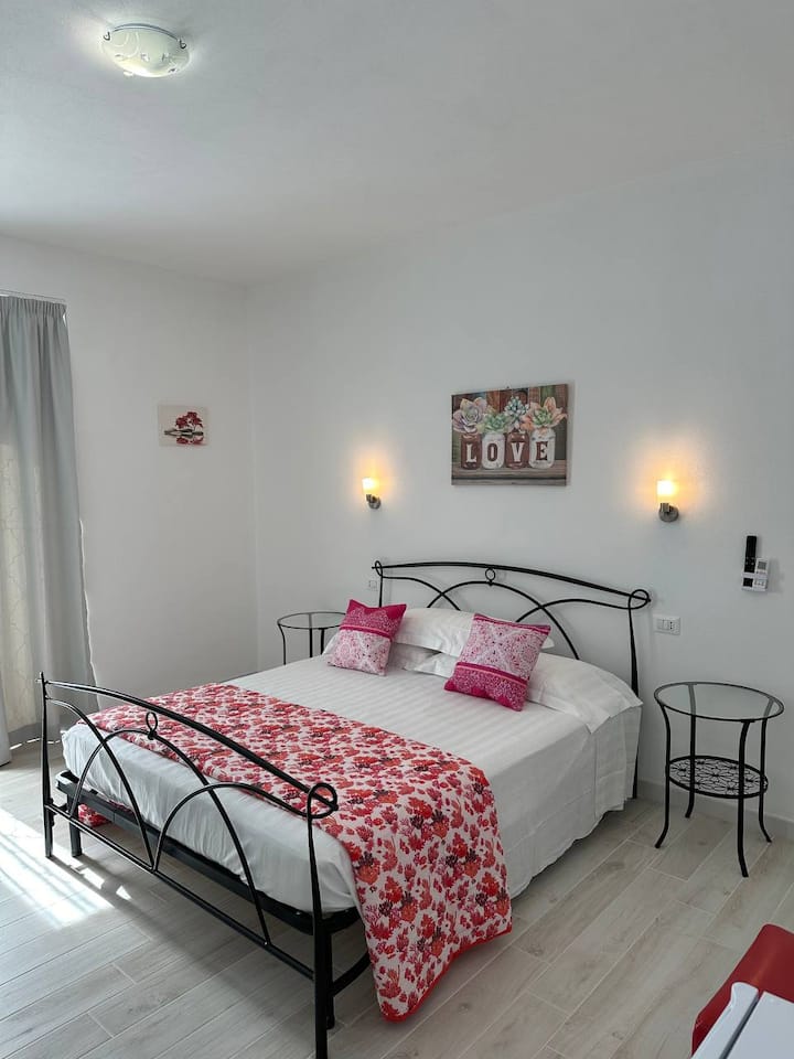 Love - Blessy Guest House - Olbia
