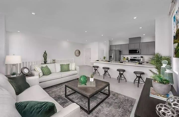 Cozy By Lv Strip 3br Vegas Vacation Home W/kingbed - Las Vegas, NV