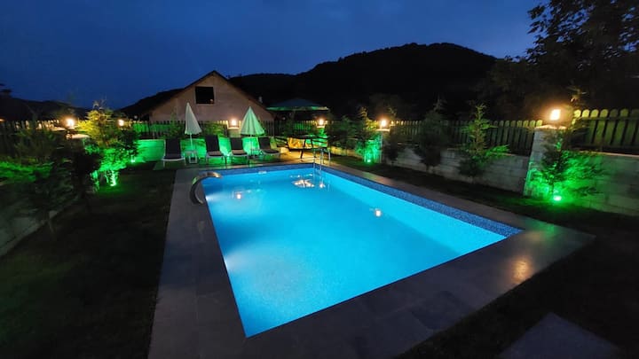 2+1 Havuzlu Villa - Ağva Merkez