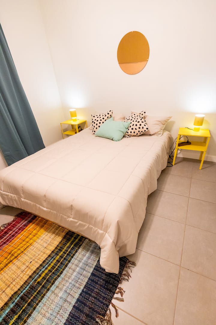 Room 2 Phoenix Hostel-style Home - Phoenix, AZ