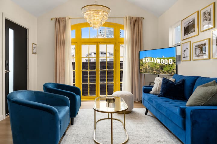 Hollywood Glam Hideaway | Steps To Walk Of Fame - Los Angeles, CA