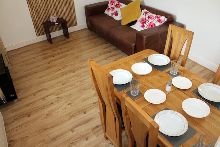 Union Home 3 Bed 2 Bed Rooms - Weymouth