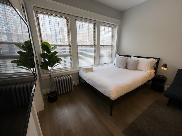 Cozy Studio In Portage Park - Edison Park - Chicago