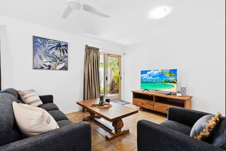 Sea King - Duplex, Walk To Beach - Hervey Bay