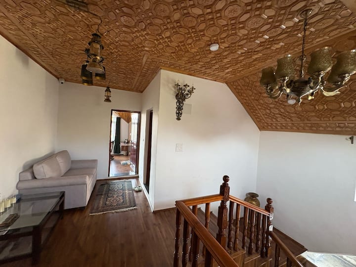 Tropical Green-home Stay - Srinagar