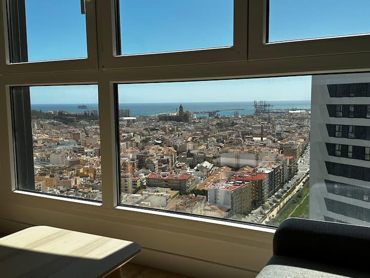 Malaga, Paseo Martiricos,  Urban Sky - Málaga