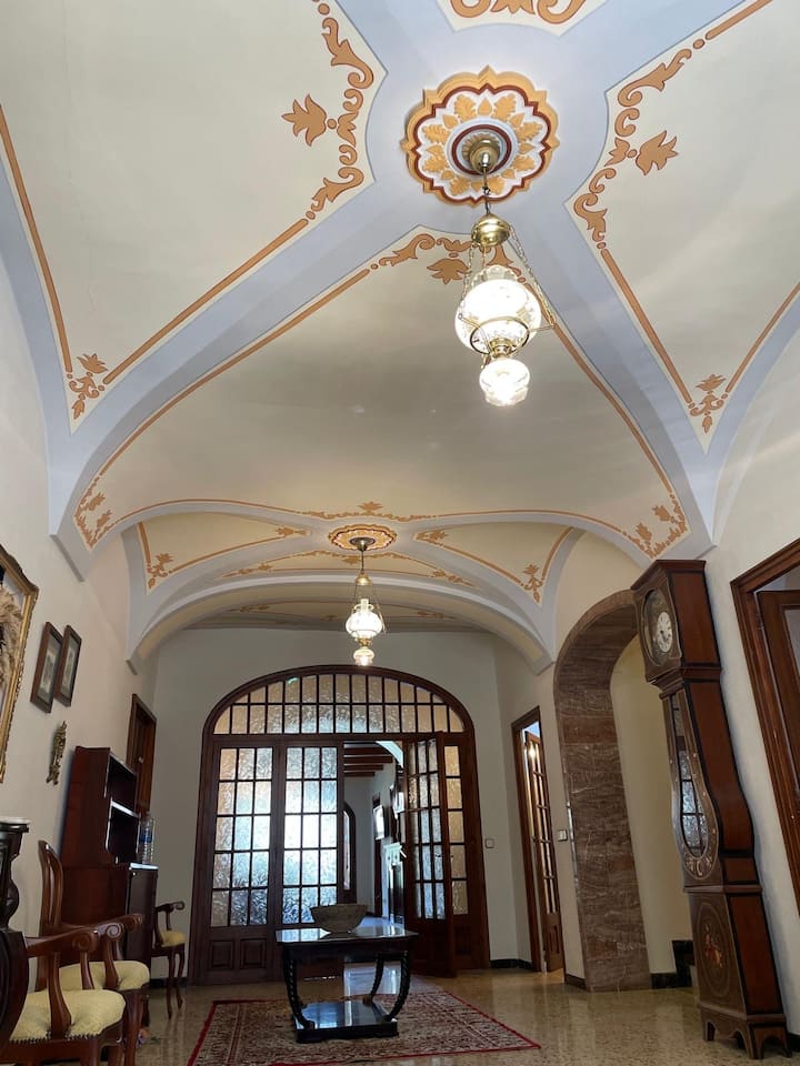 Casa De Poble A Tortellà - Olot