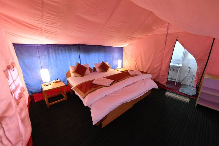 Deluxe Tent-  Saser Camp - Nubra Valley