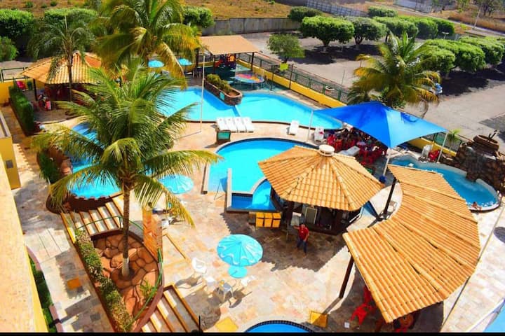 Suíte Master Caldas Novas 8pesso - Caldas Novas