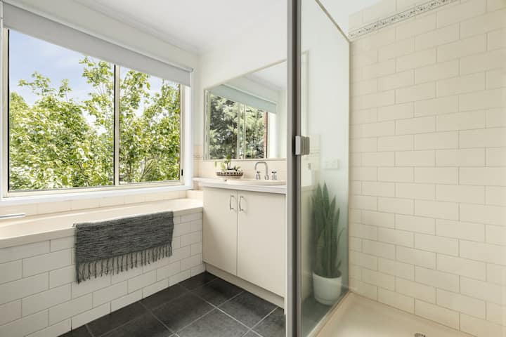 A Private And Peaceful Haven - Bayswater