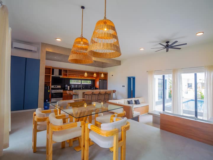 Bali-style Villa W/ Pool&bar, 5 Min To The Centre - Sosúa