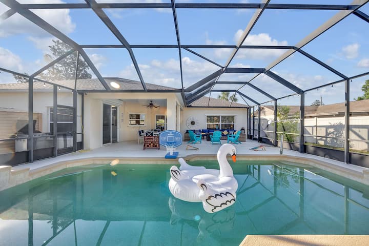 Salt Water Pool|games|firepit|modern Design - Palm Coast, FL
