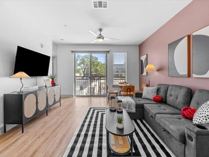 1br/1ba Luxury Retreat Pool+gym Mins To Stadium - Austin