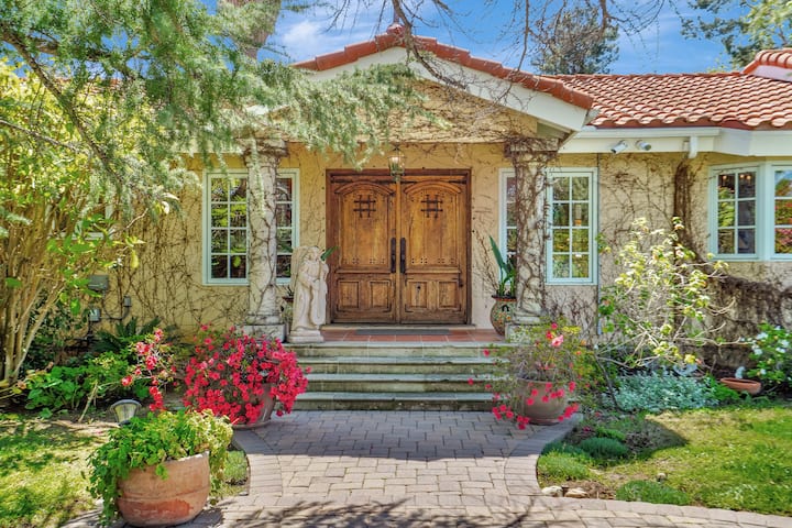 Casa Diego An Intimate Stay With Spanish Soul - Simi Valley, CA