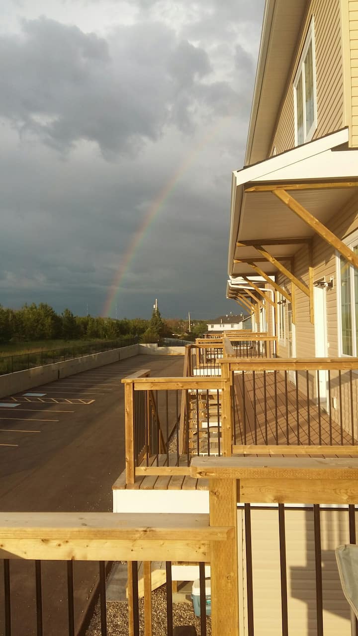 Quiet & Comfortable - Dawson Creek