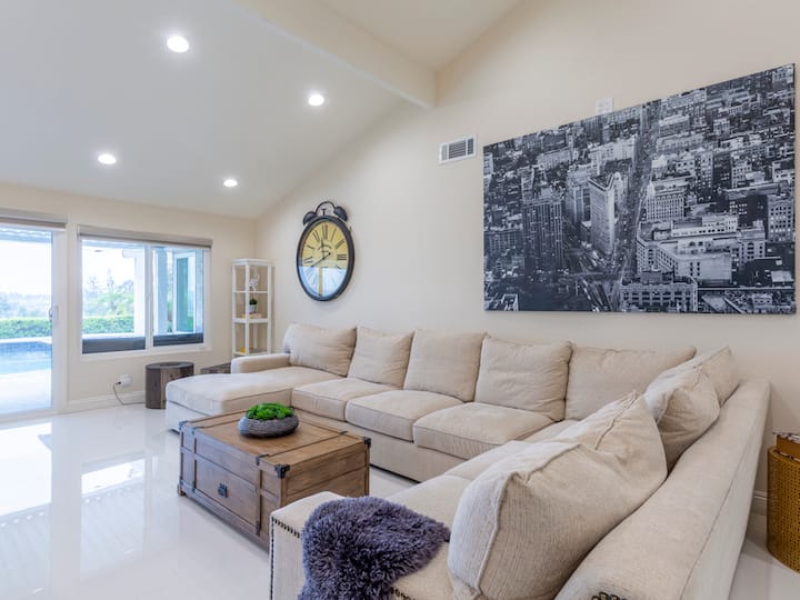 180° View Luxury Pool Home In Diamond Bar | 3b2b - Brea, CA