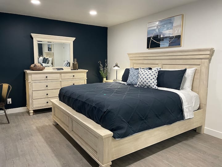 Cozy Respite Kingbed Privatebath - Kennewick, WA