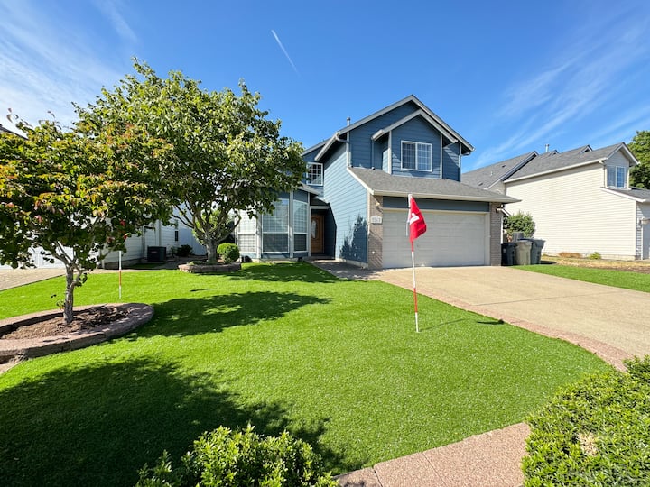 Lux #I #Modern Vacation Home - Albany, OR