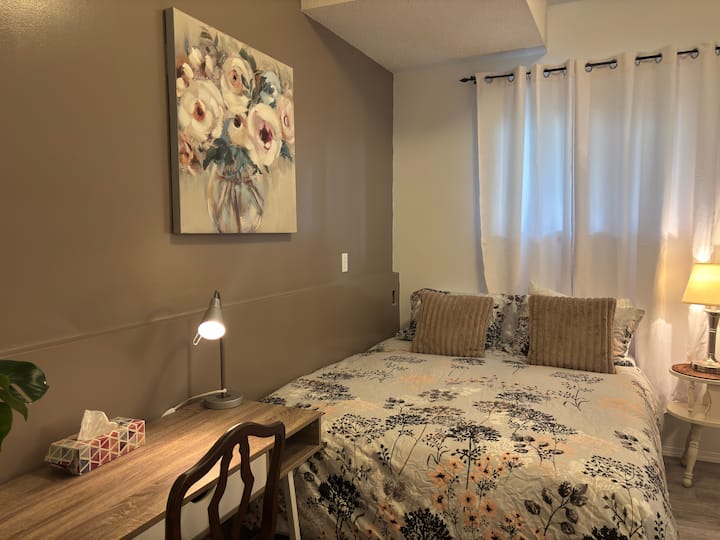 Bayview B & B Standard Ground Floor Queen - Cowichan Bay