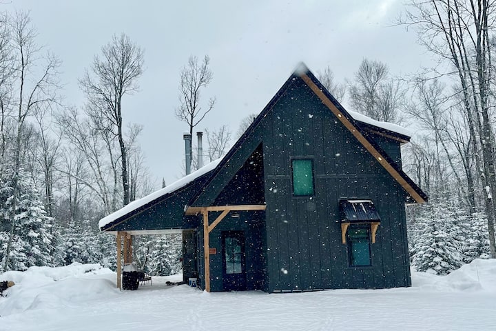 Northwoods Retreat - Pattison State Park, Superior