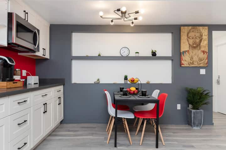 Affordable Whole House With Parking For 2 Cars - South San Francisco, CA