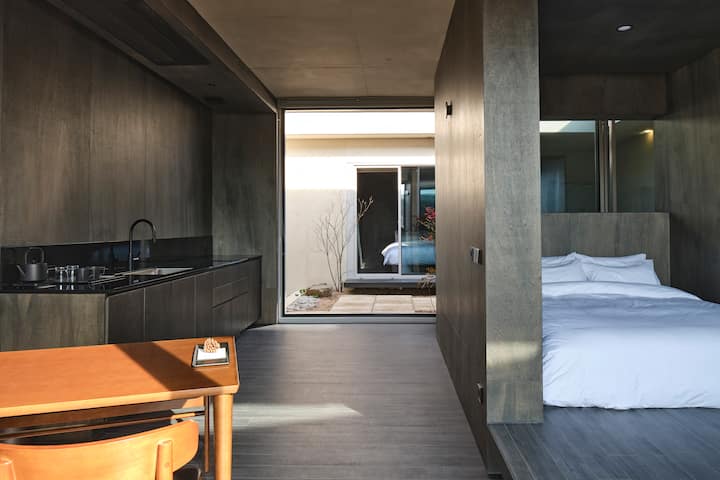 [건축상수상/외부 대형 자쿠지/감성숙소]새벽 이슬을 맞이하는 집_서로재 채움2 - 고성군