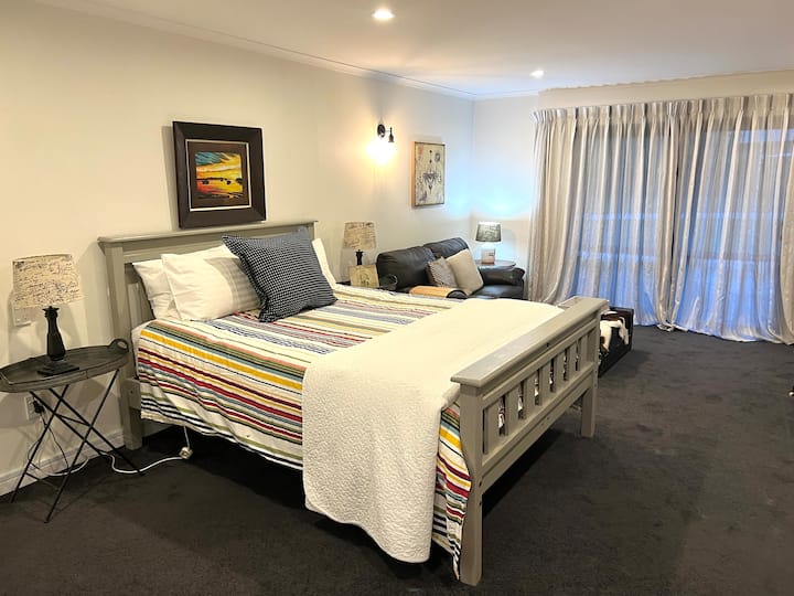 Pin Oak Apartment - Pegasus