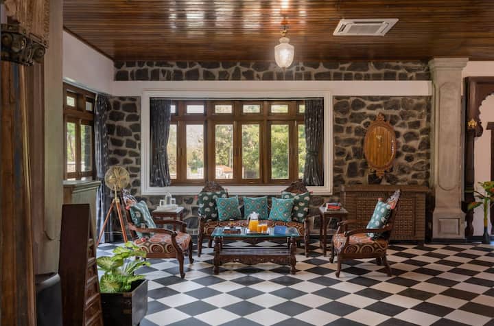 Peshwaai: 5br Karjat Villa With Pool & Plunge - Karjat