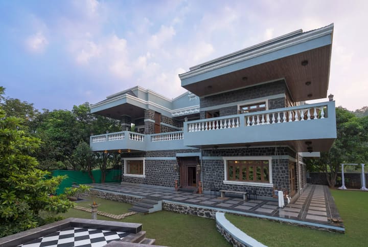 5br Pool Villa With Maharashtrian Architecture - Karjat